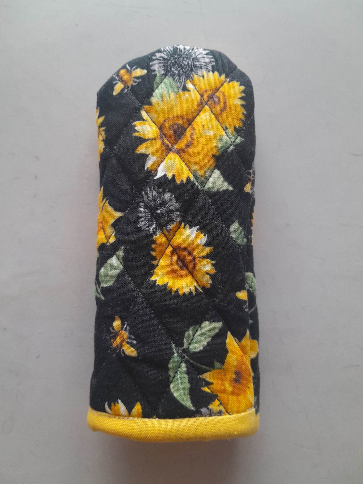 Cast Iron Skillet Holder - Classic Sunflower | Fiat Homestead